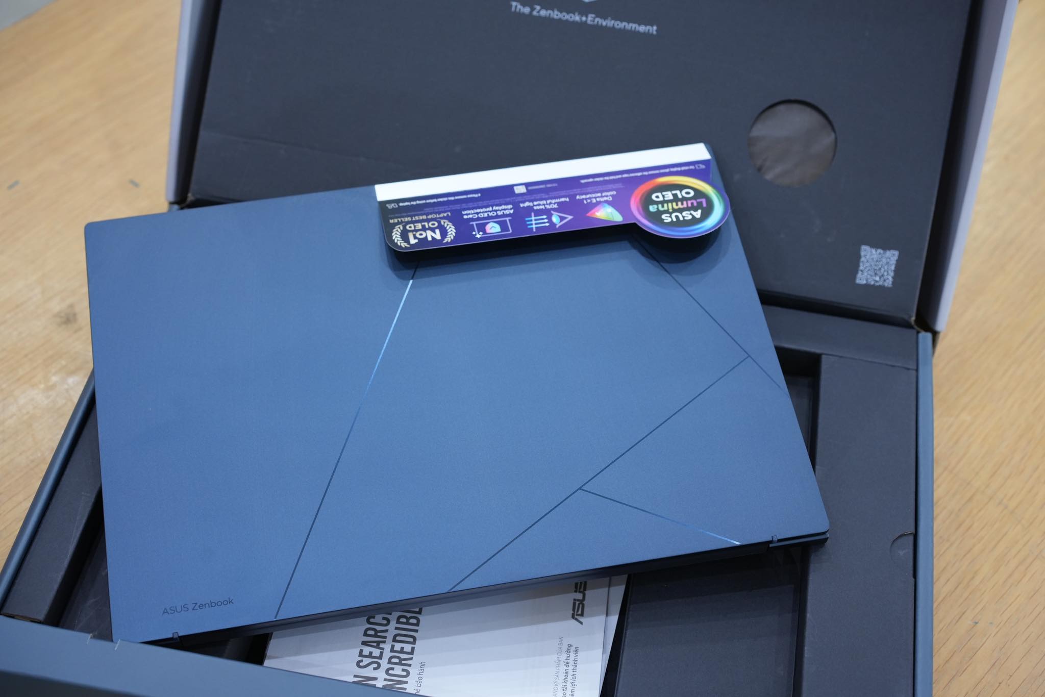 Asus Zenbook Q425 14 inch Oled - 2024| Laptop ASUS chính hãng | Mac24h